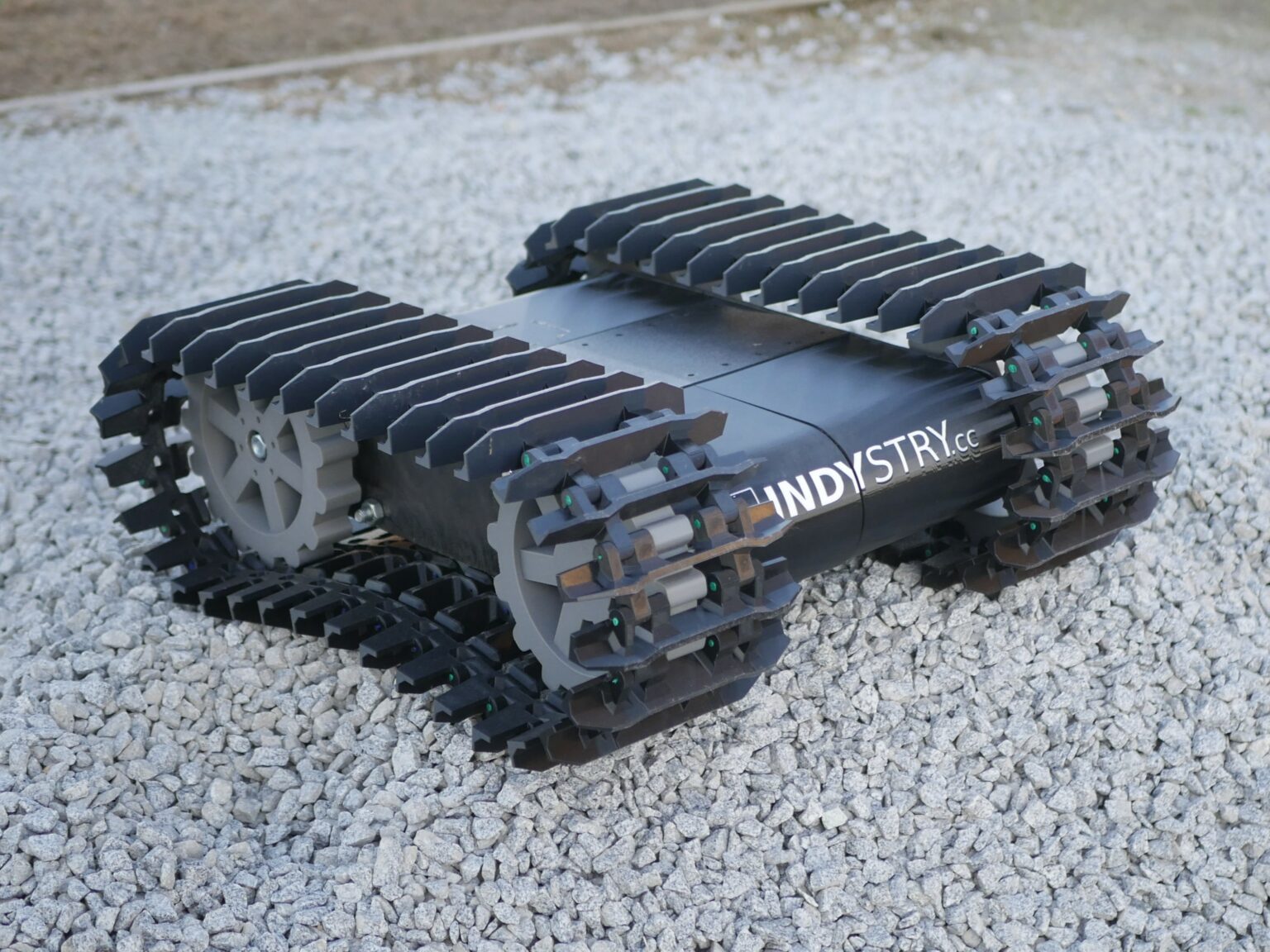 3D Printable Robot Chassis on Tracks - Indystry.cc