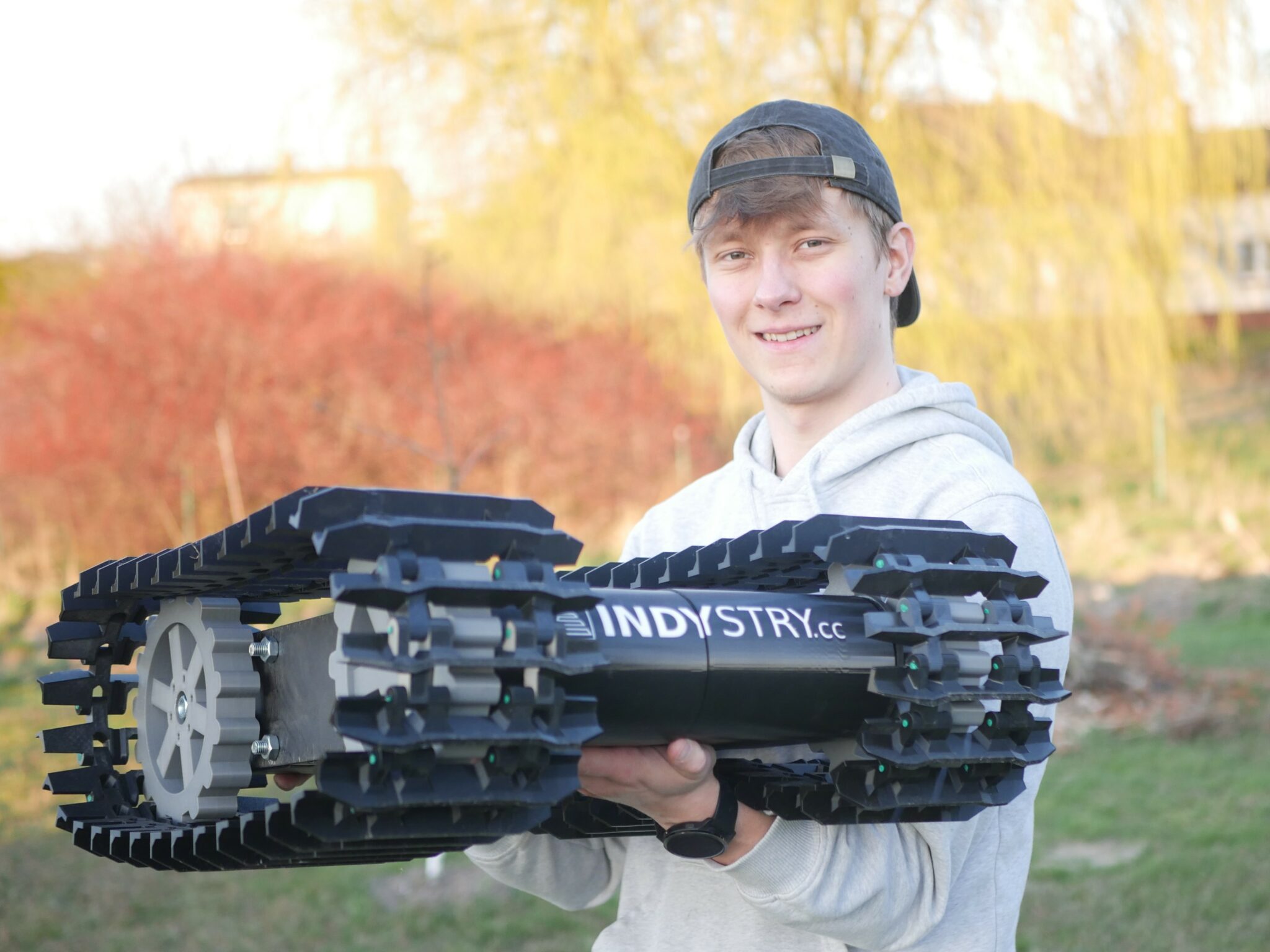 3D Printable Robot Chassis on Tracks - Indystry.cc
